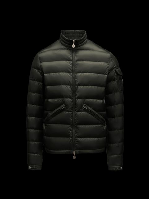 Moncler Agay Short Down Jacket | REVERSIBLE