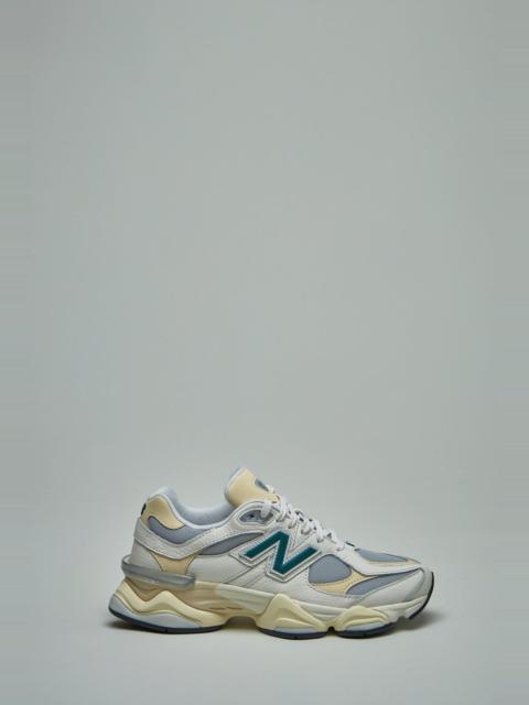 New Balance 9060 | REVERSIBLE