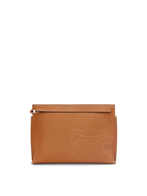 Loewe T Pouch in grained calfskin | REVERSIBLE