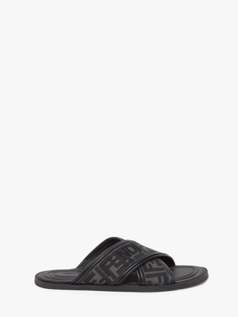 FENDI Slides | REVERSIBLE