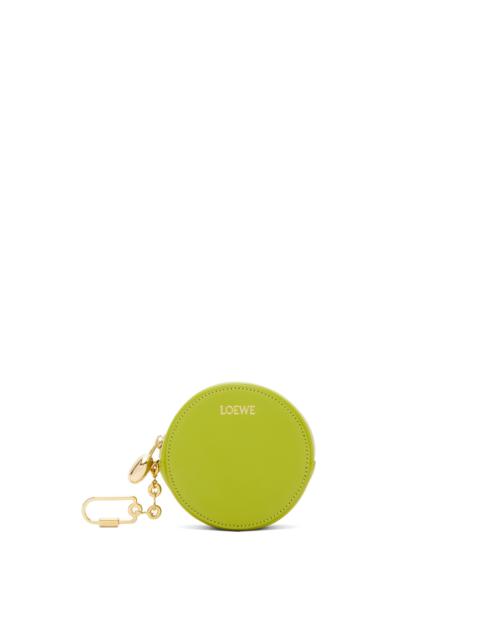 Loewe Pebble cookie key holder in shiny nappa calfskin | REVERSIBLE