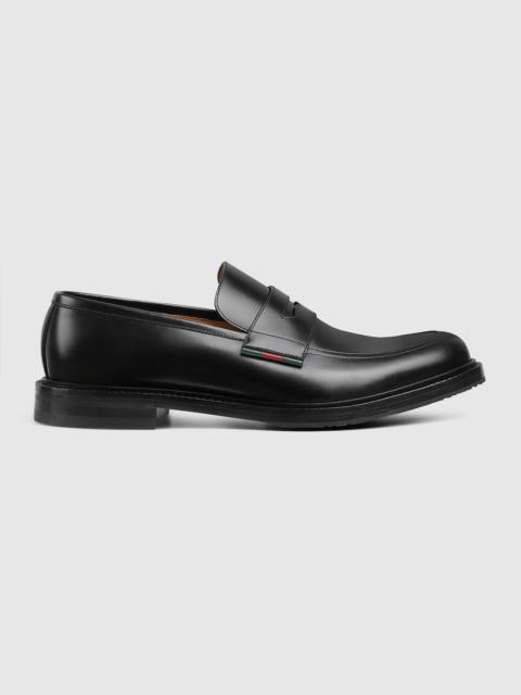 GUCCI Men's loafer with leather Web | REVERSIBLE